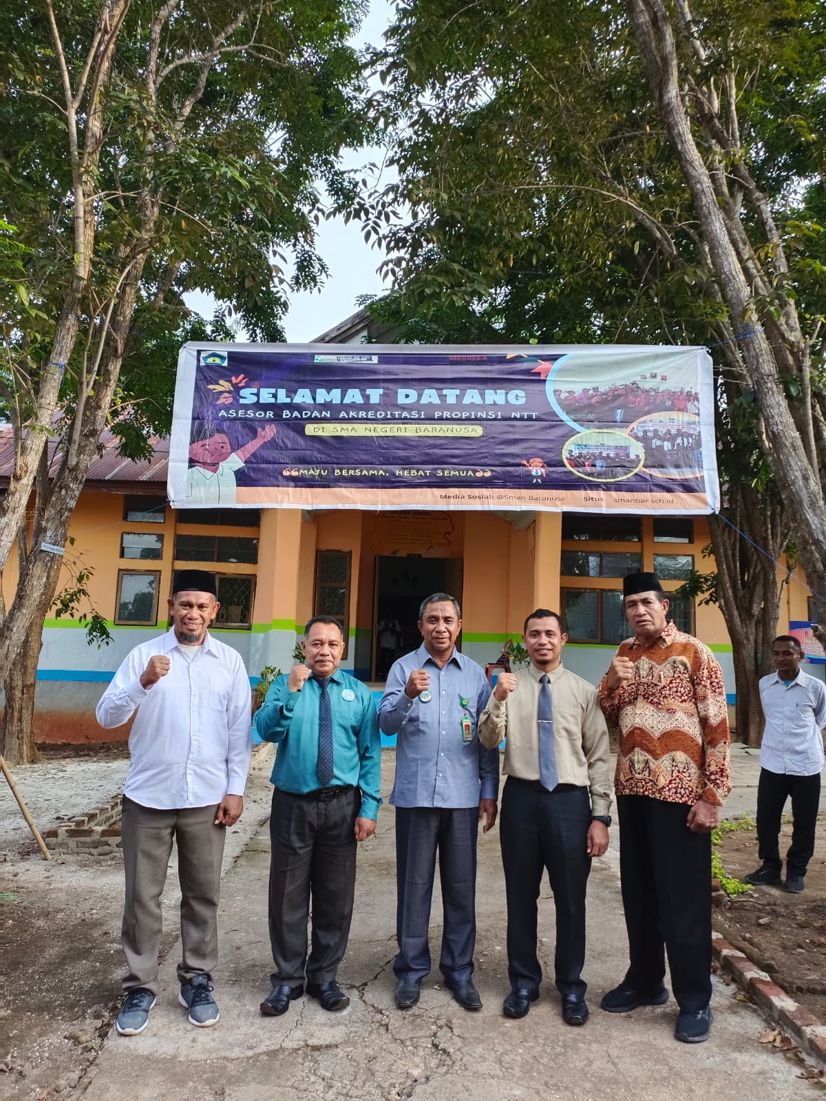 smanbar.sch.id – SMA NEGERI BARNUSA